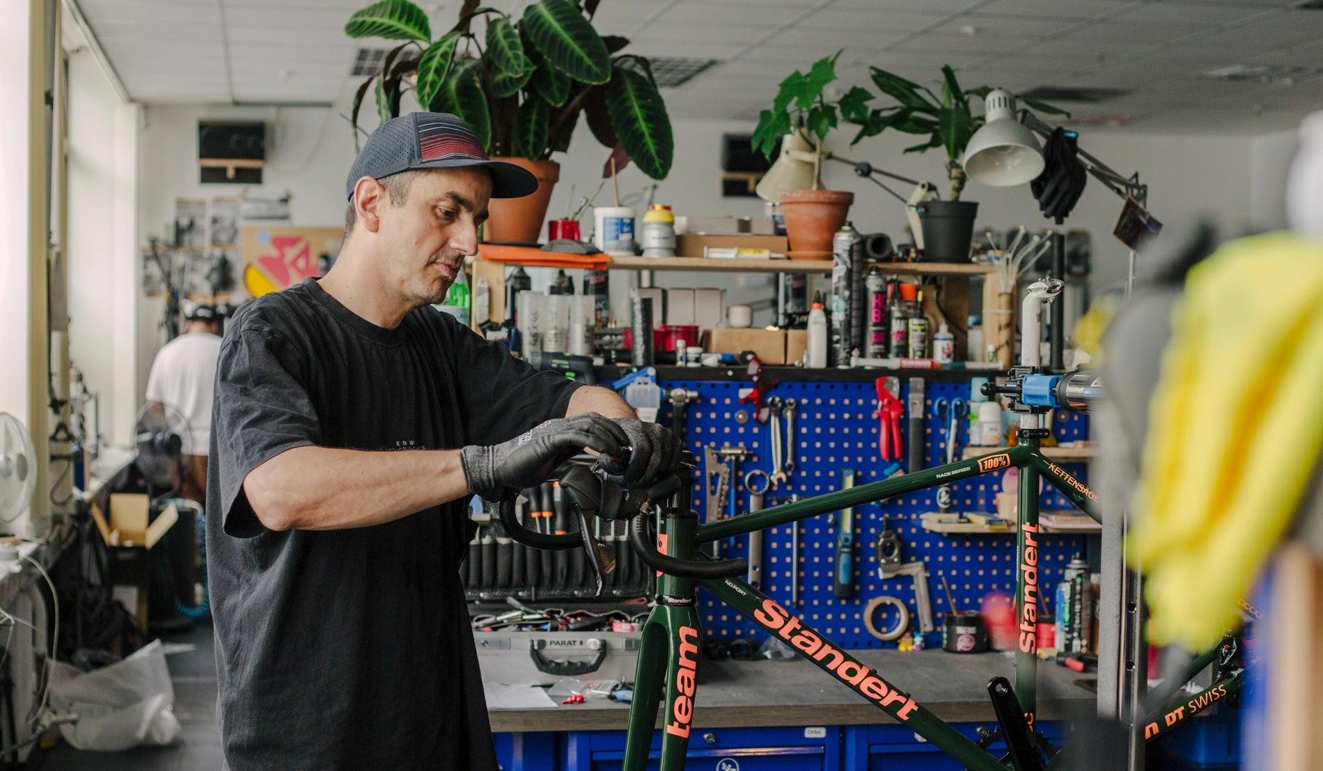 Life As a Touring Bike Mechanic: Oliver Grabowski